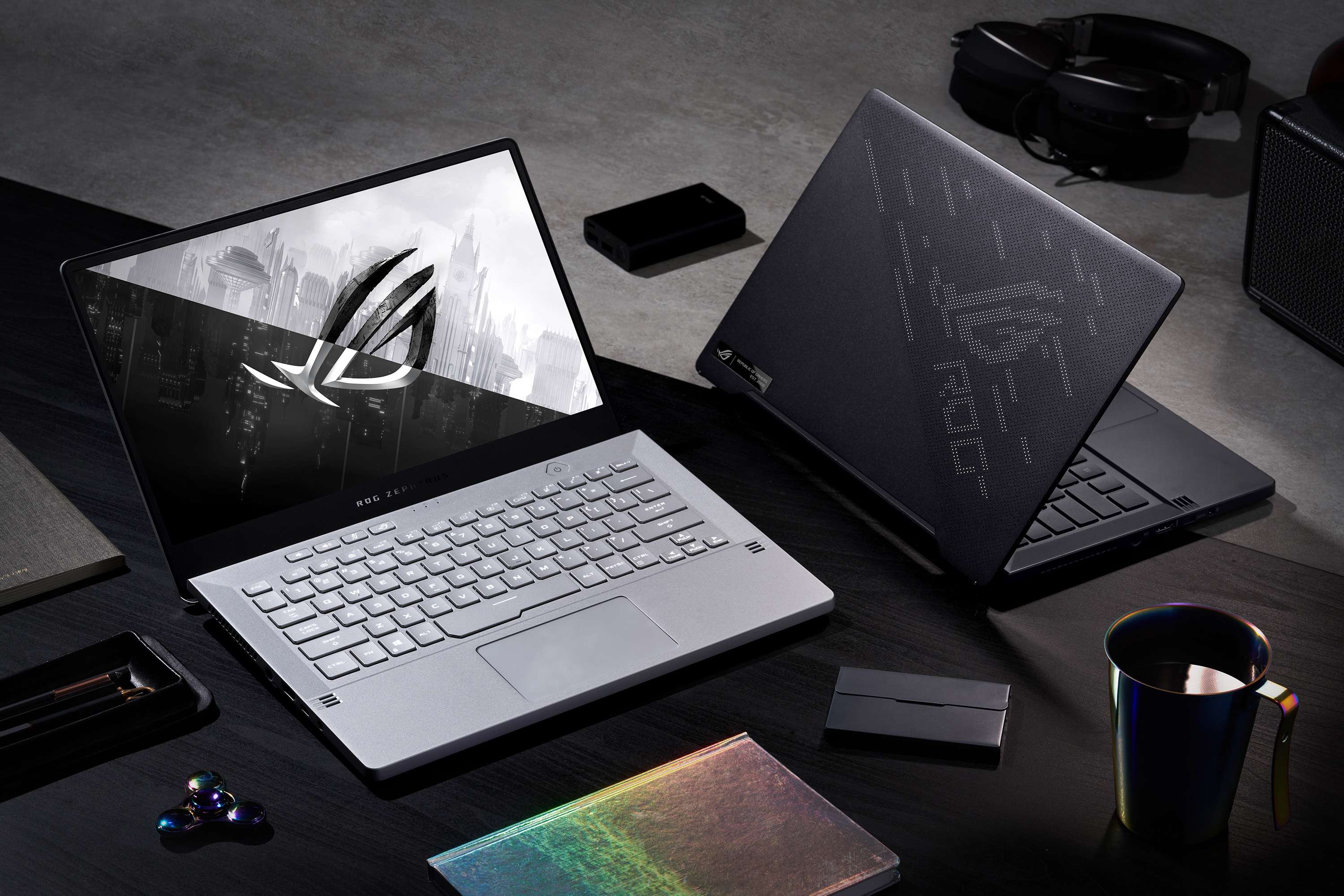 Noua ediție a laptopului de gaming ROG Zephyrus G14 (GA401Q) este ...