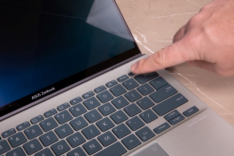 Cum faci PrintScreen pe laptop? Metode să salvezi imaginea de pe ecran