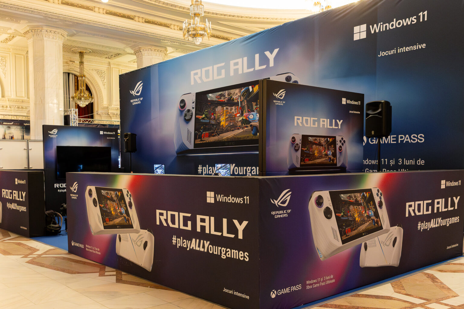 Republic of Gamers ți-a pregătit tombole și turnee la standul de la ...